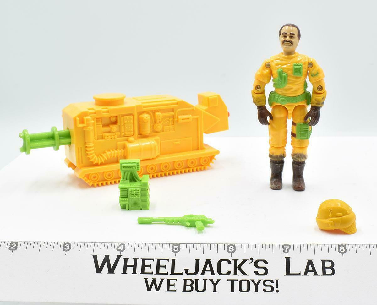 Clean Sweep GI Joe 1990 Hasbro Action Figure Vintage - Wheeljack's Lab