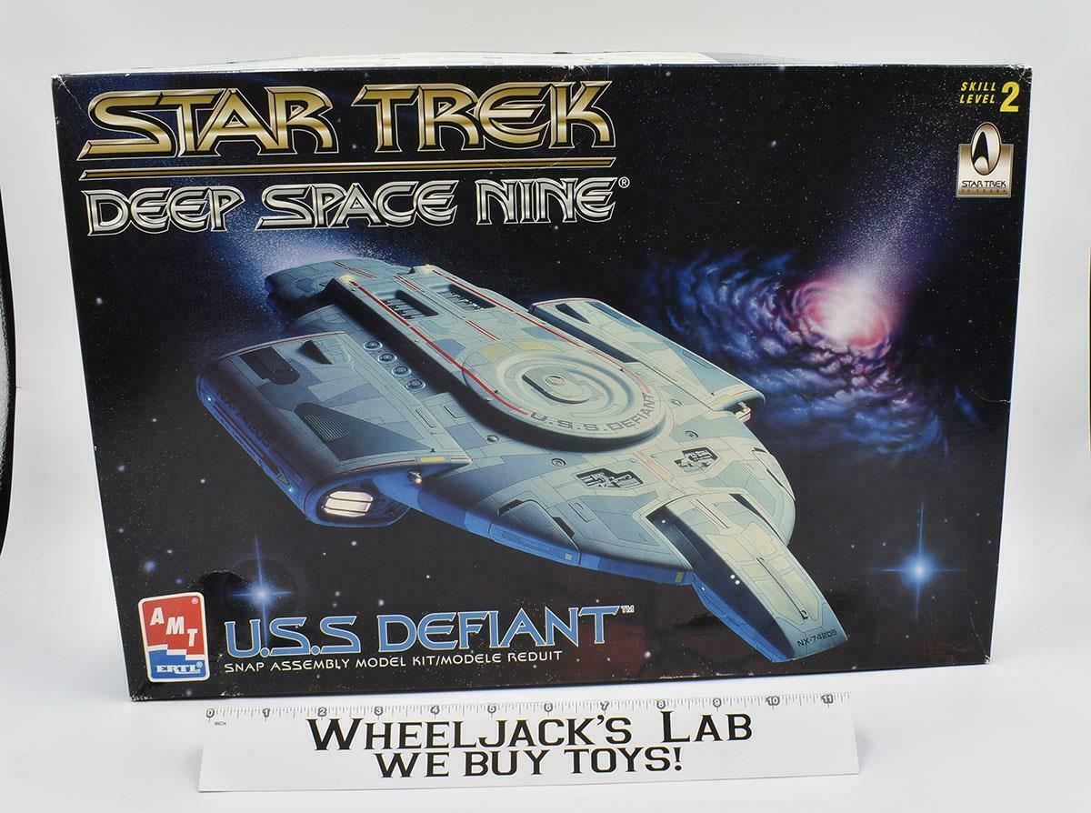 USS Defiant Star Trek Deep Space Nine 1996 AMT ERTL Model Kit ...