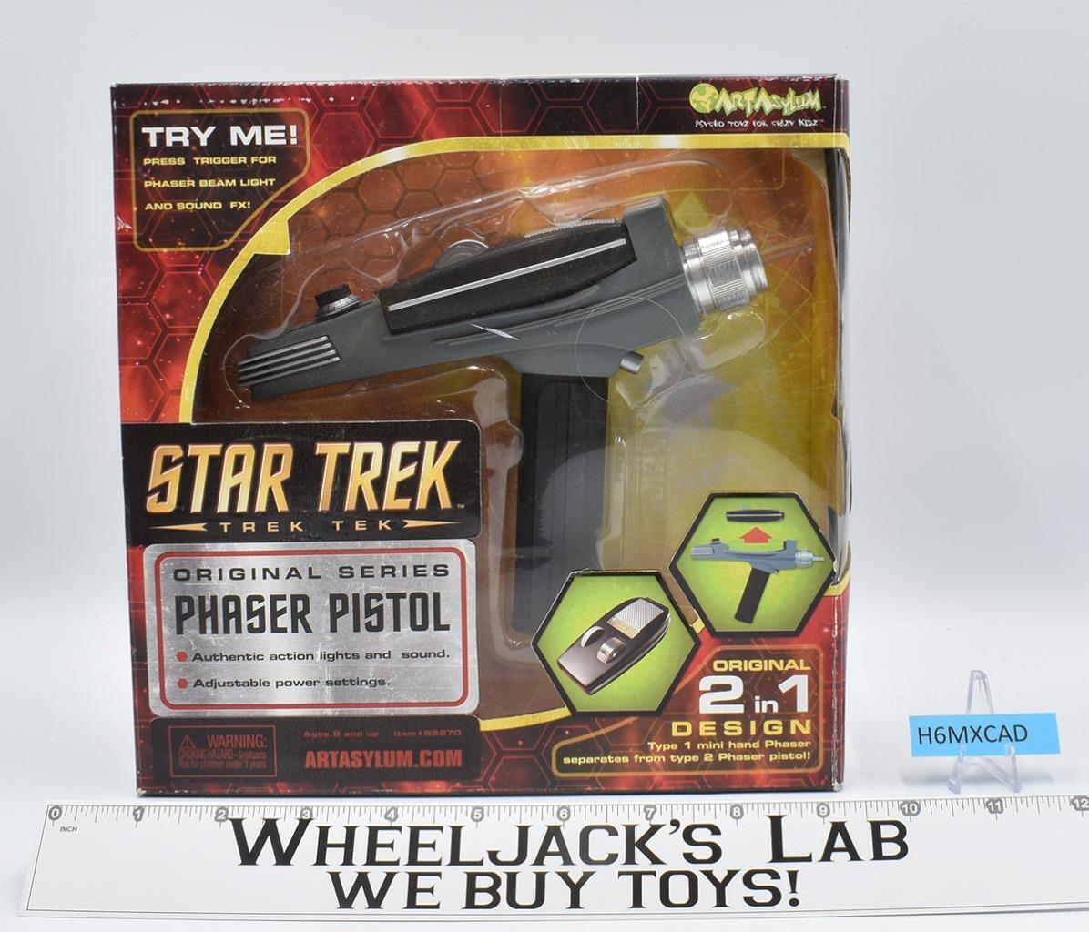 Phaser Pistol Design Star Trek Original Series 2005 Diamond Select Toys ...