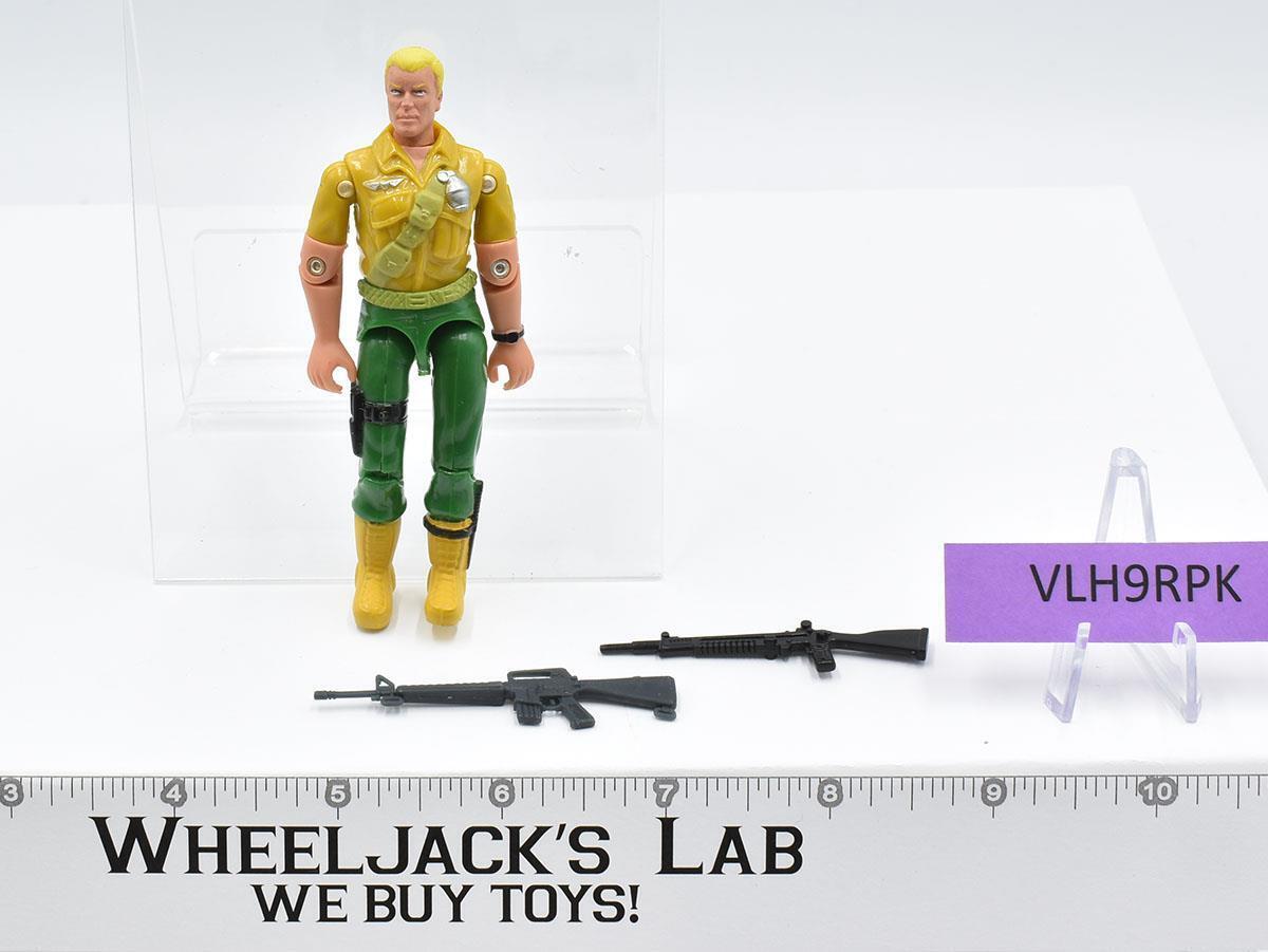 Duke v21 GI Joe Comic Pack 2005 Hasbro Action Figure - Wheeljack's Lab