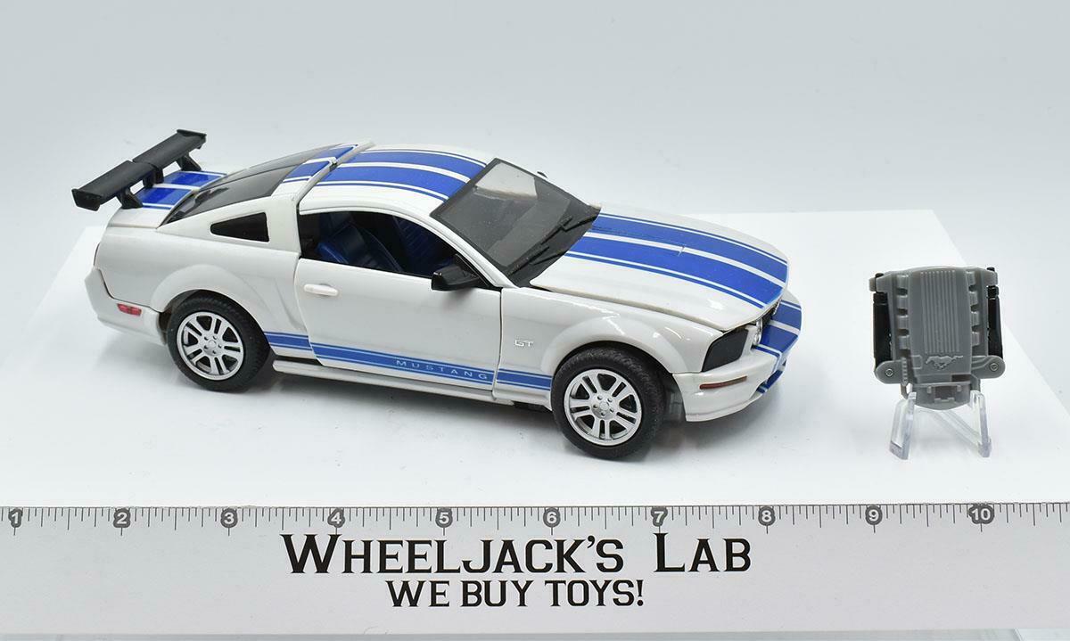 Wheeljack Ford Mustang Alternators 100% Complete 2004 Hasbro ...