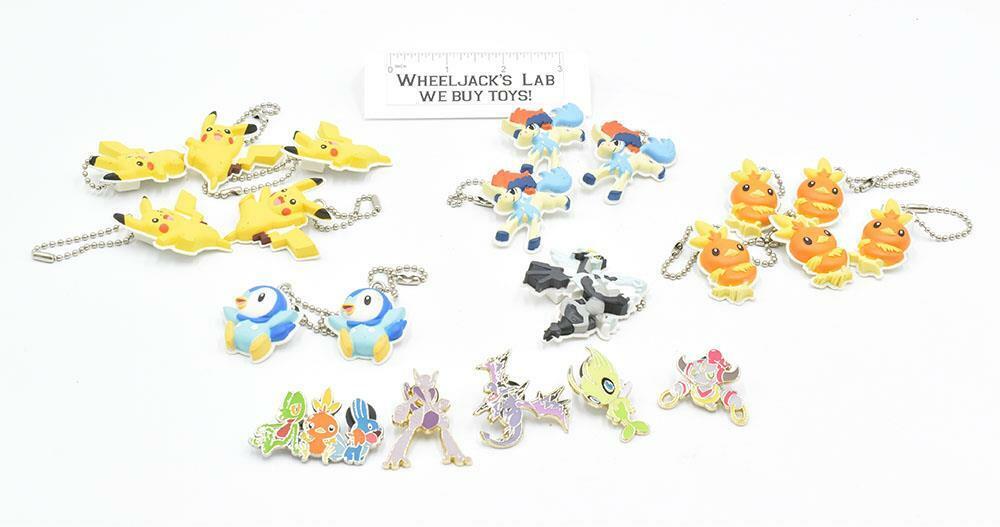Lot of 16 Pokemon Rubber Keychain & 5 Metal Pins Nintendo - Wheeljack's Lab
