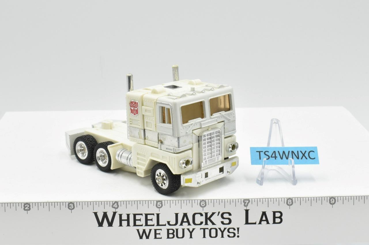 Ultra Magnus CAB RT 1986 G1 Transformers Freightliner COE Action Figure ...