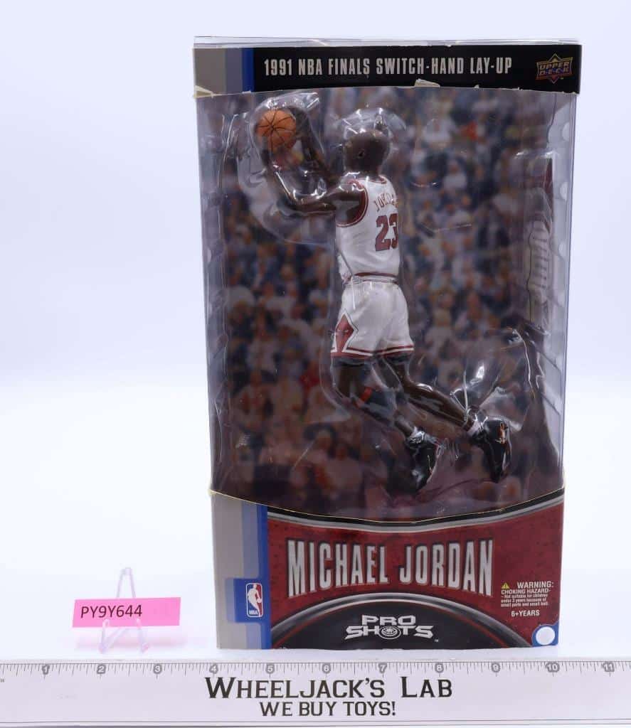 Michael Jordan 1991 NBA Finals Switch-Hand Lay-Up 2009 Action Figure ...