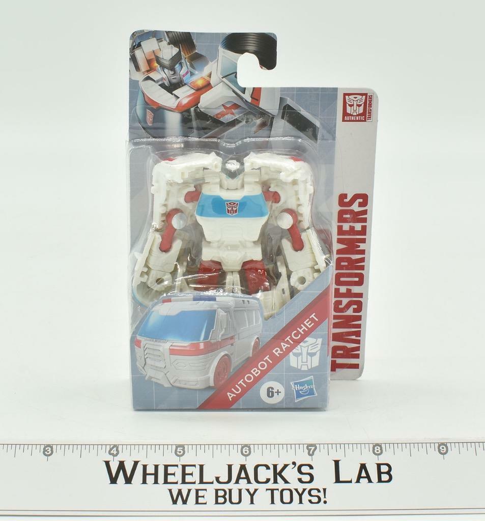 Autobot Ratchet MOSC Authentics Hasbro Transformers 2019 - Wheeljack's Lab