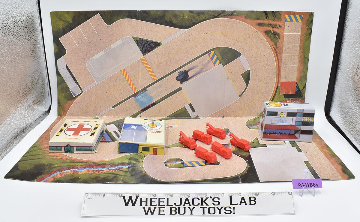 Test Track 500 Playset 1988 Micro Machines Galoob - Wheeljack's Lab