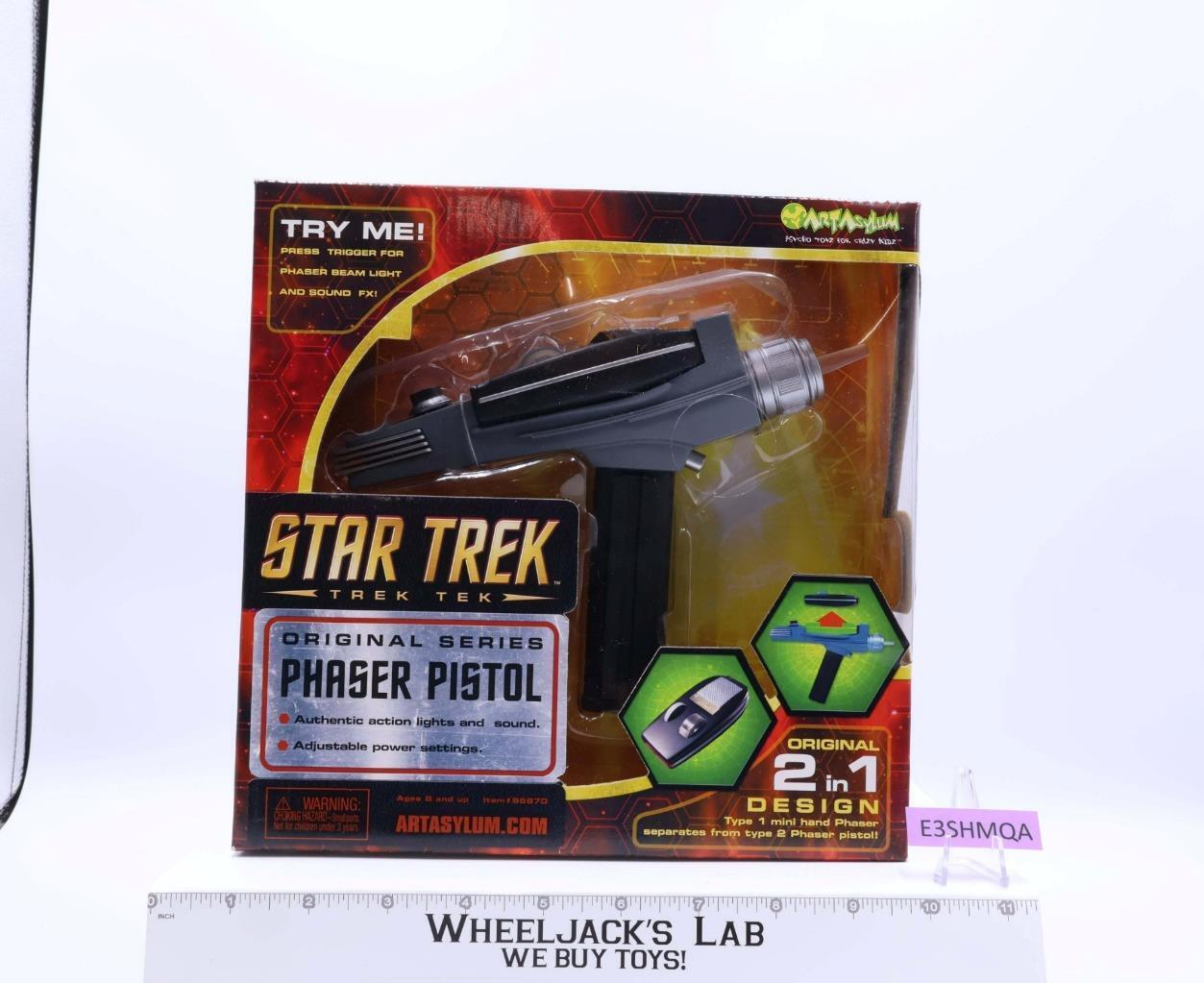 Phaser Pistol Star Trek TOS Original Series 2005 Art Asylum Toys NEW ...