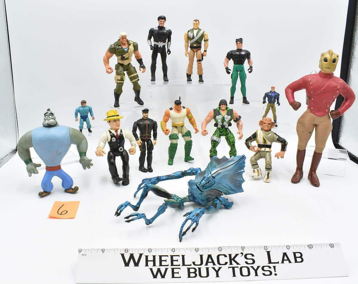 Lot of 14 Toy Mix of Disney, Kenner, and Playmates Action Figures ...