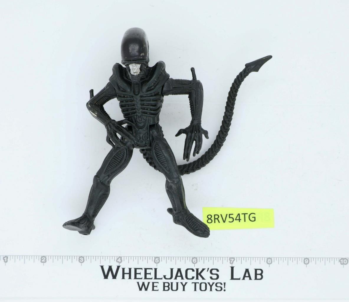 Warrior Xenomorph Alien vs. Predator Kenner 1993 Action Figure ...