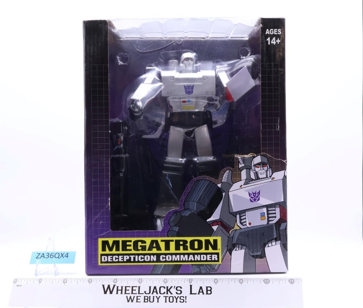 Megatron Decepticon Commander Transformers 2021 PCS Hasbro Statue NEW ...