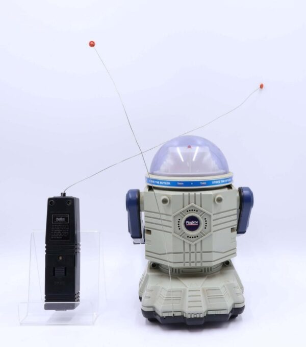 Steve the Butler Toys R Us 1986 Playtime Robot - Wheeljack's Lab