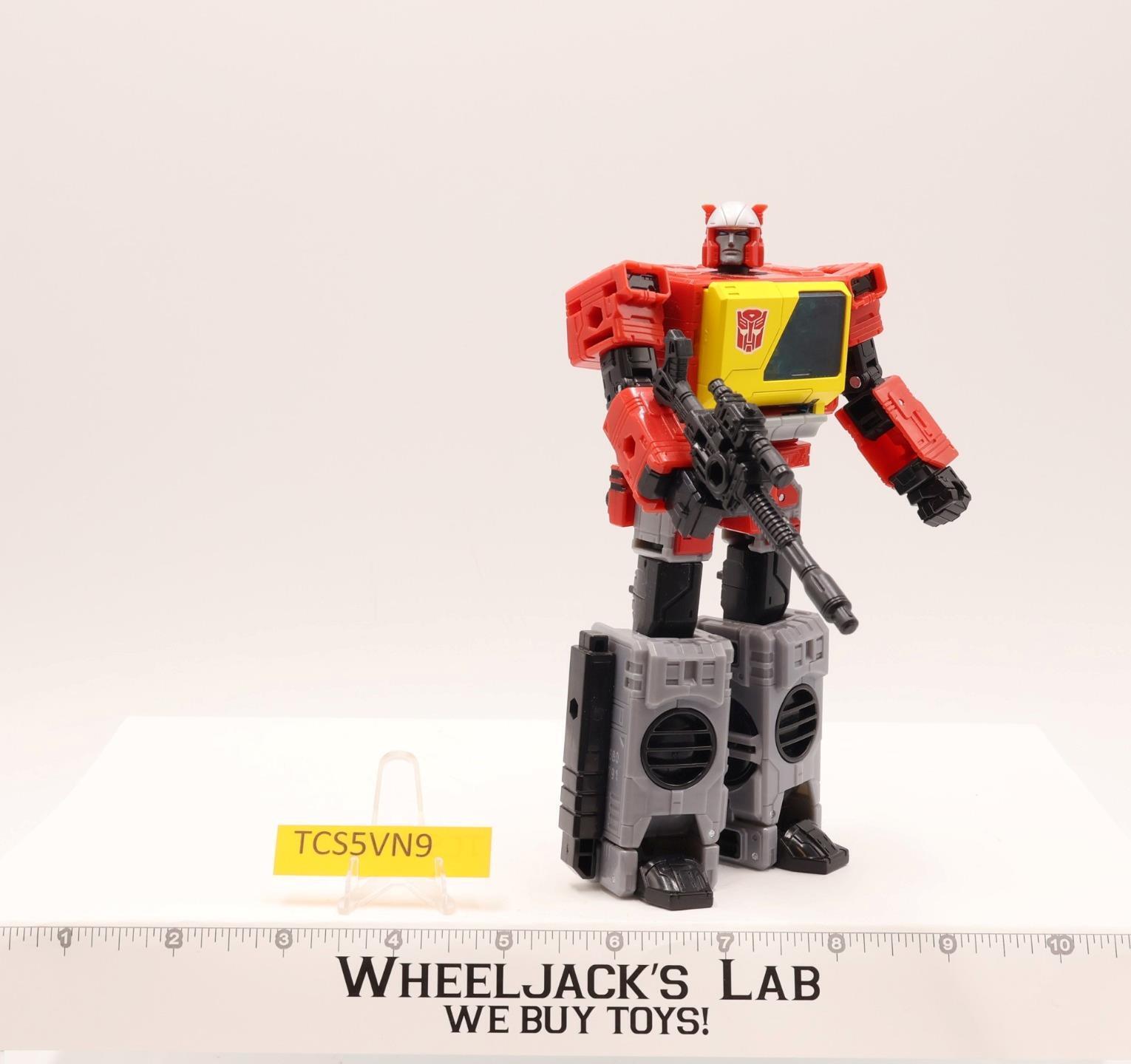 Blaster 100% Complete Transformers Kingdom War For Cybertron 2021 ...