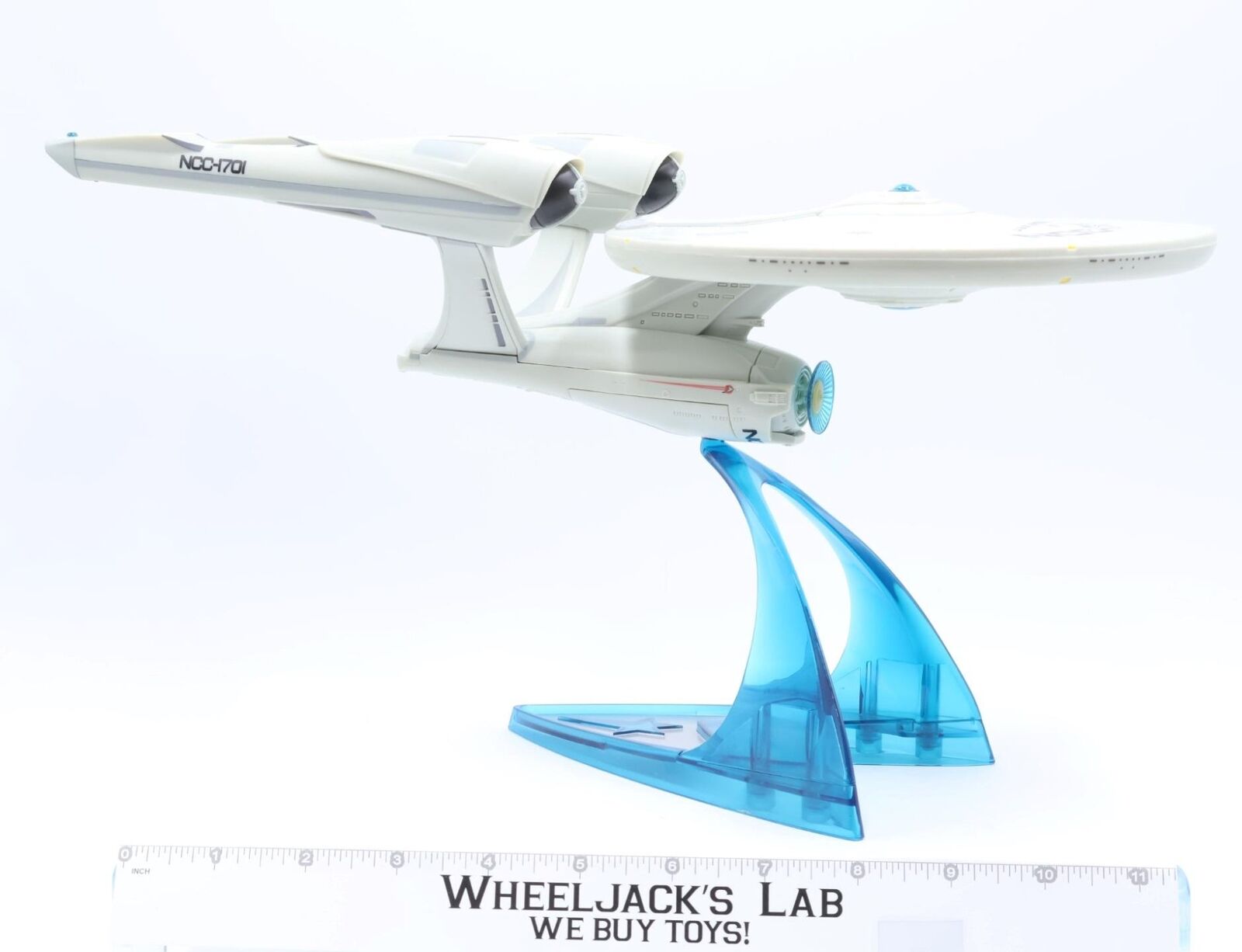 U.S.S. Enterprise Complete Star Trek 2009 Playmates Action Figure ...