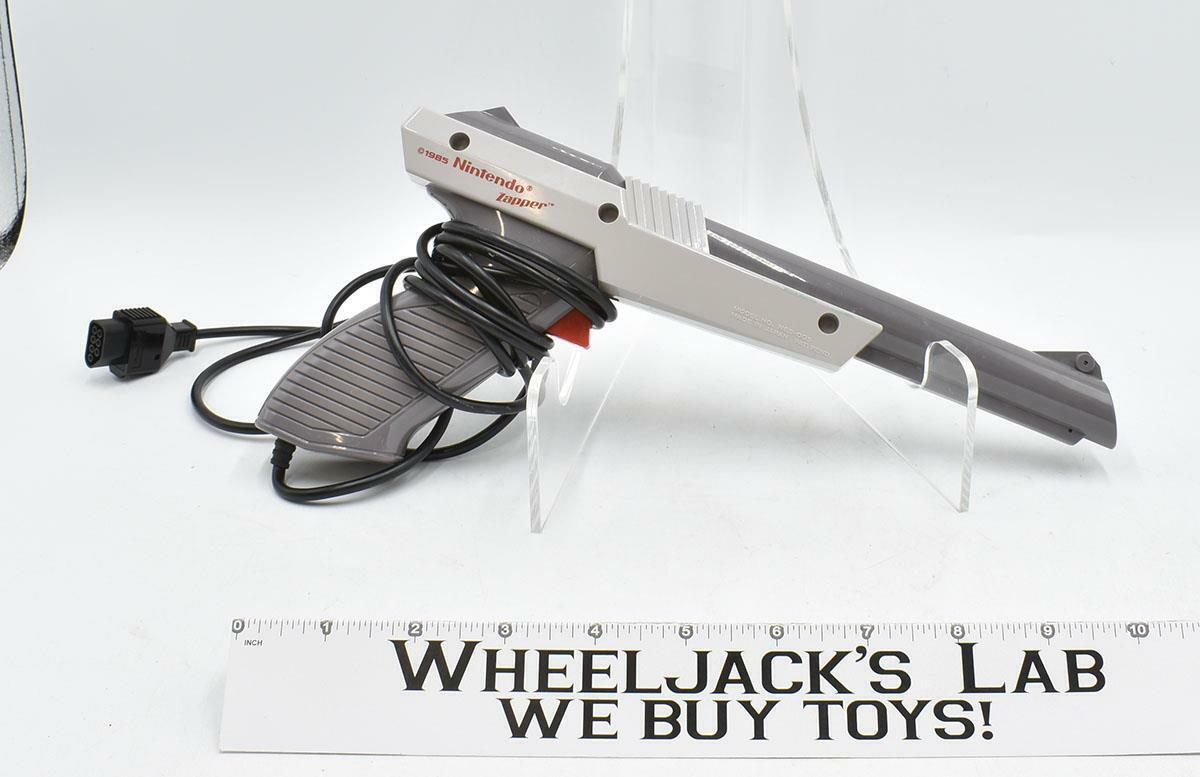 Nintendo Zapper Duck Hunt Light Gun NES-005 1985 Video Game Gun ...