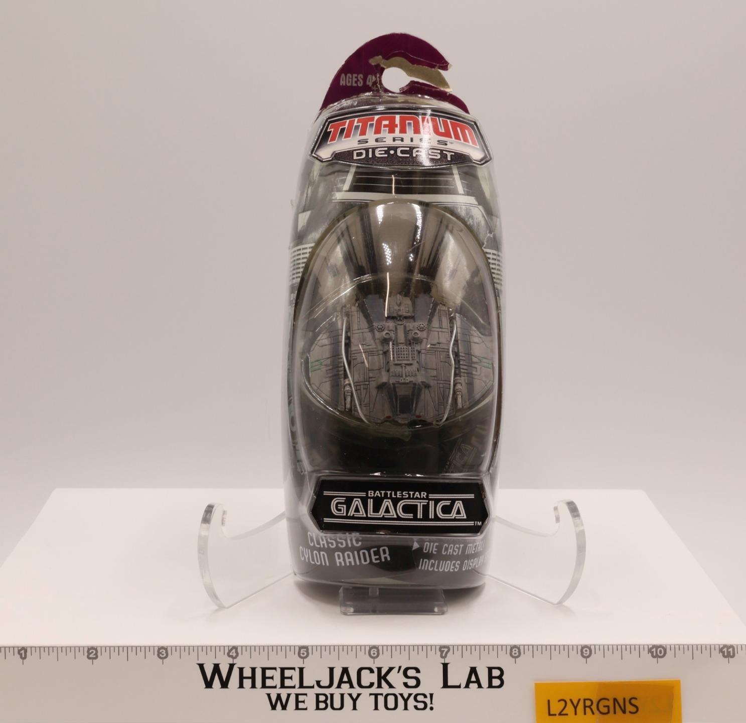 Classic Cylon Raider Battlestar Galactica Titanium Series 2006 Hasbro ...