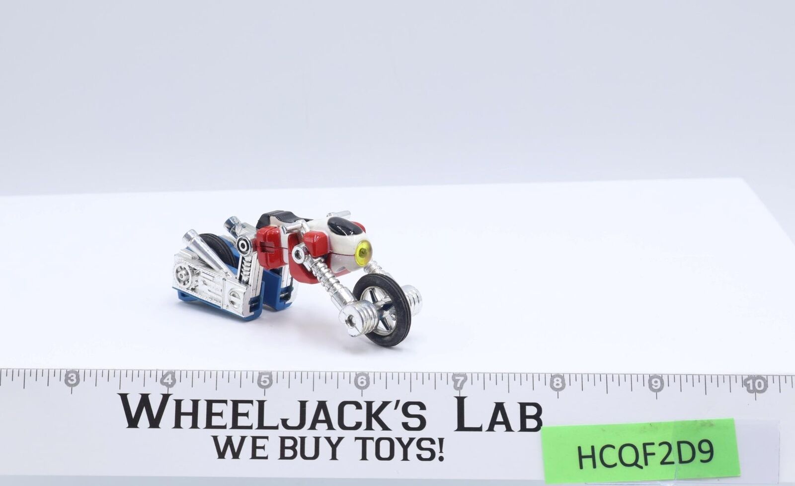 Cy-Kill Go-Bots Bandai Tonka 1985 Vintage Action Figure - Wheeljack's Lab