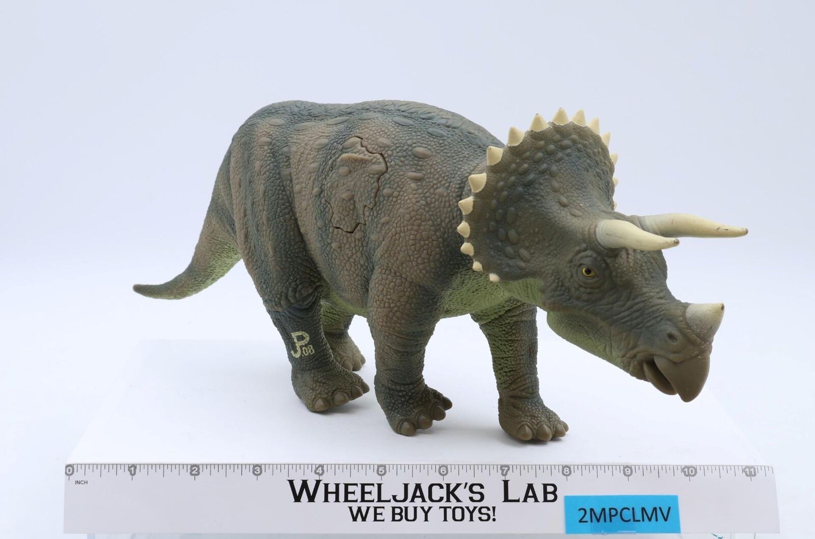 Triceratops JP08 W/ Dino Damage Wound Jurassic Park 1993 Kenner Action ...