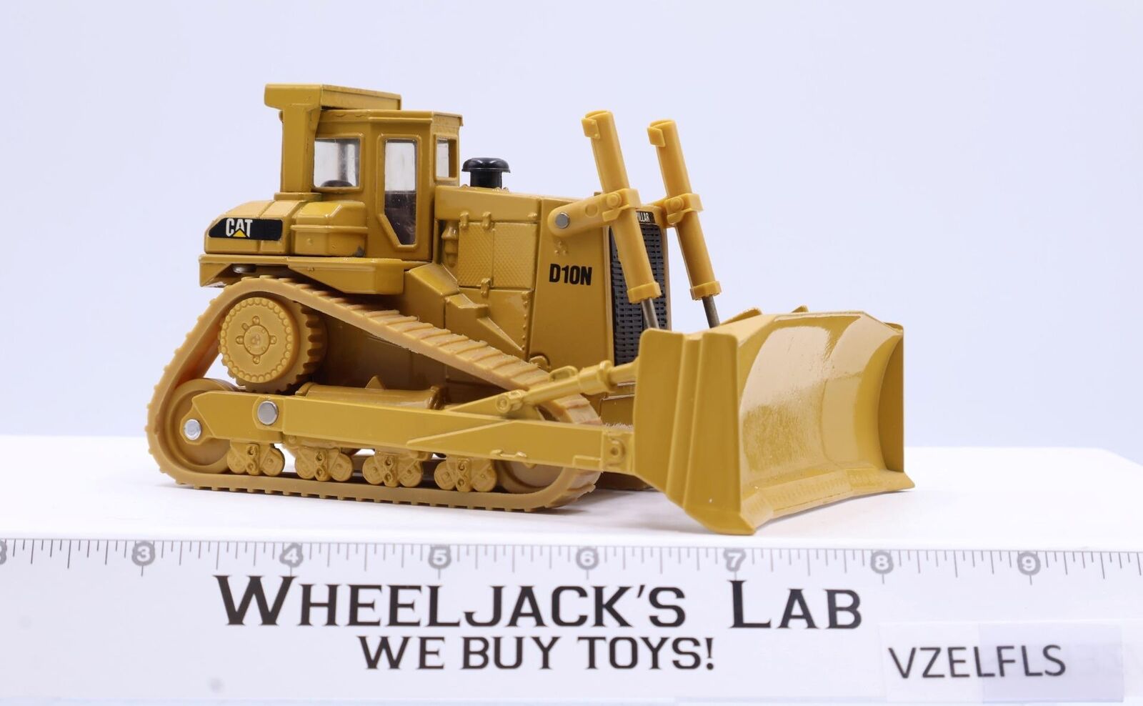 Caterpillar D10N Mining Bulldozer ERTL 1/50 Scale Die-Cast Vehicle ...