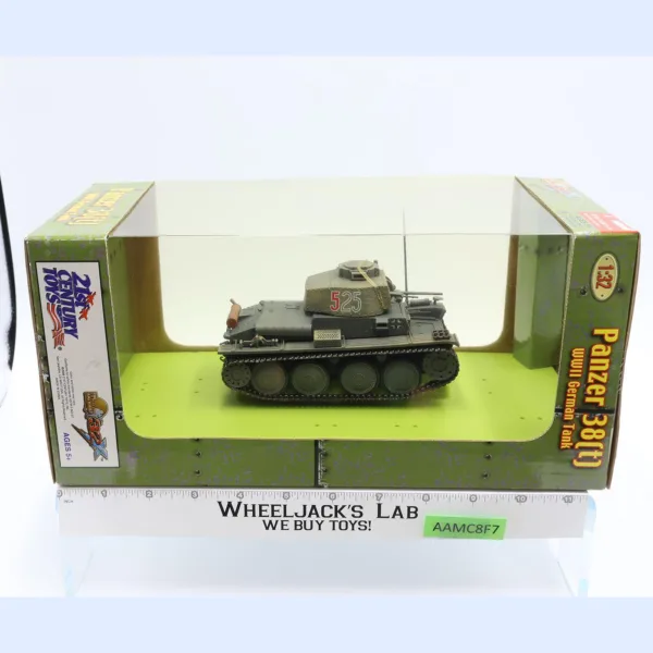 Panzer 38(t) Die-Cast 1/32 WWII German Tank Ultimate Soldier NEW SEALED - Wheeljack's Lab