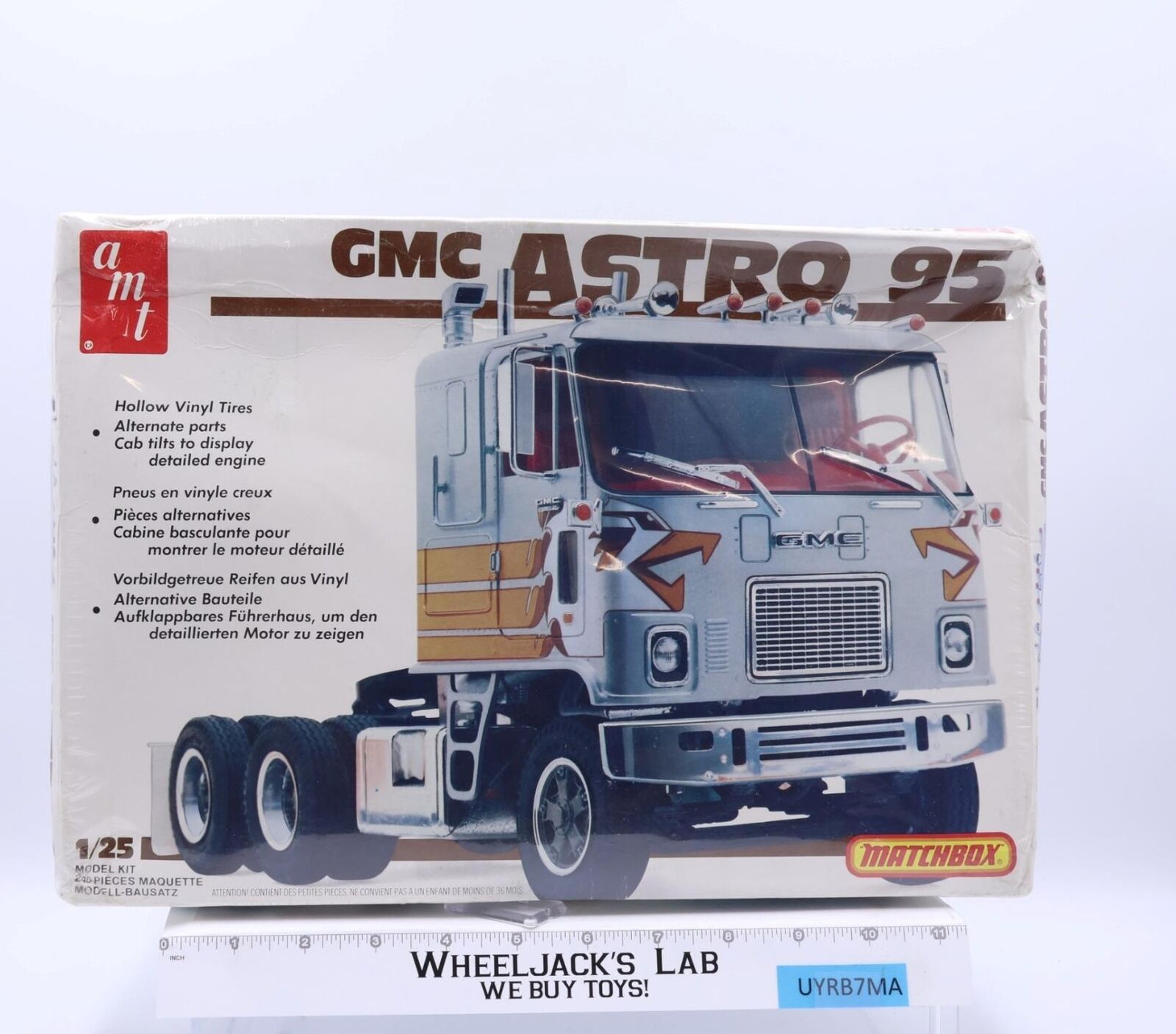 #PK-6133 GMC Astro 95 Matchbox AMT 1:25 Scale Model Kit NEW SEALED ...
