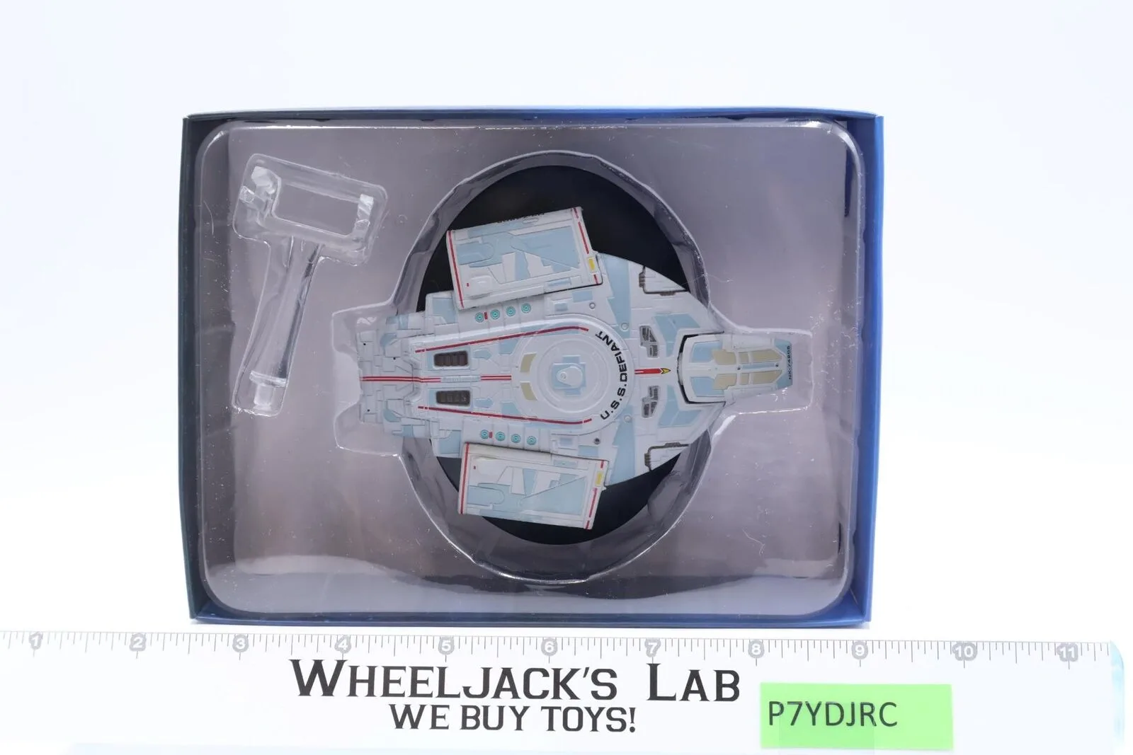 #9 USS Defiant NX-74205 Star Trek 2013 Eaglemoss Vehicle NEW MIB ...