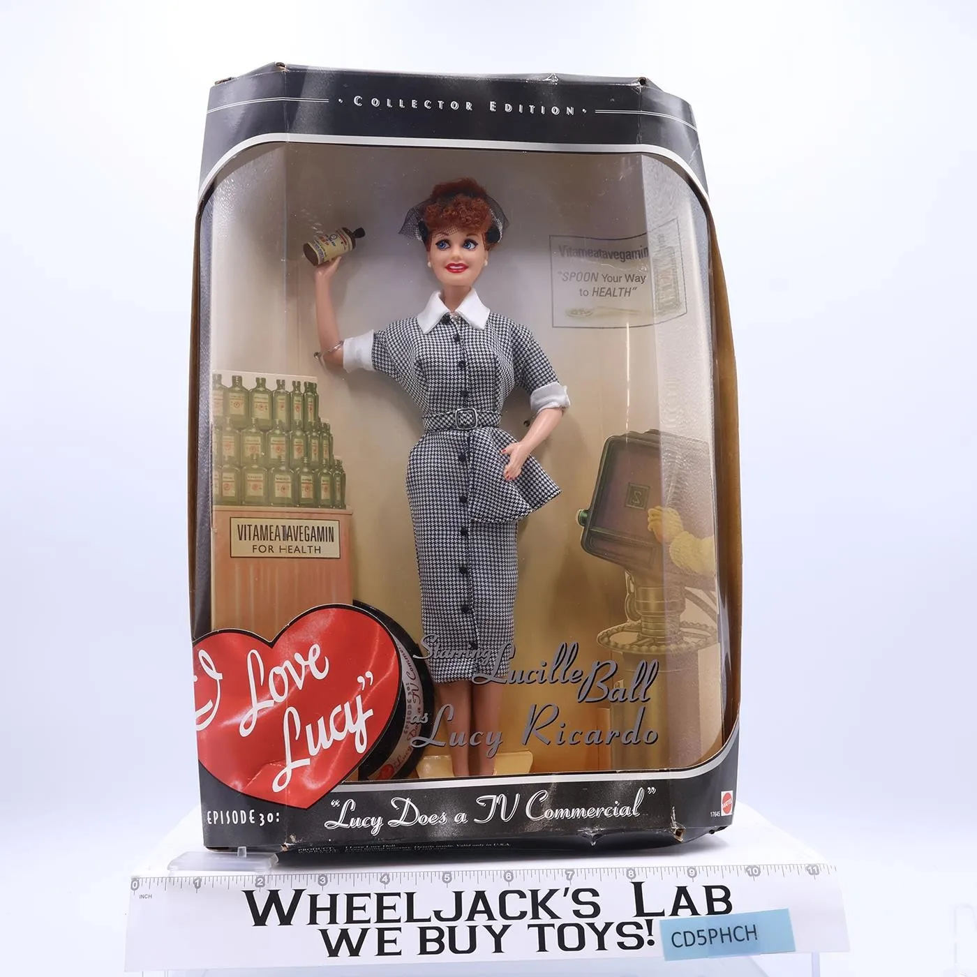17645 Lucille Ball I Love Lucy Barbie Collector's Ed. 1997 Mattel Doll ...