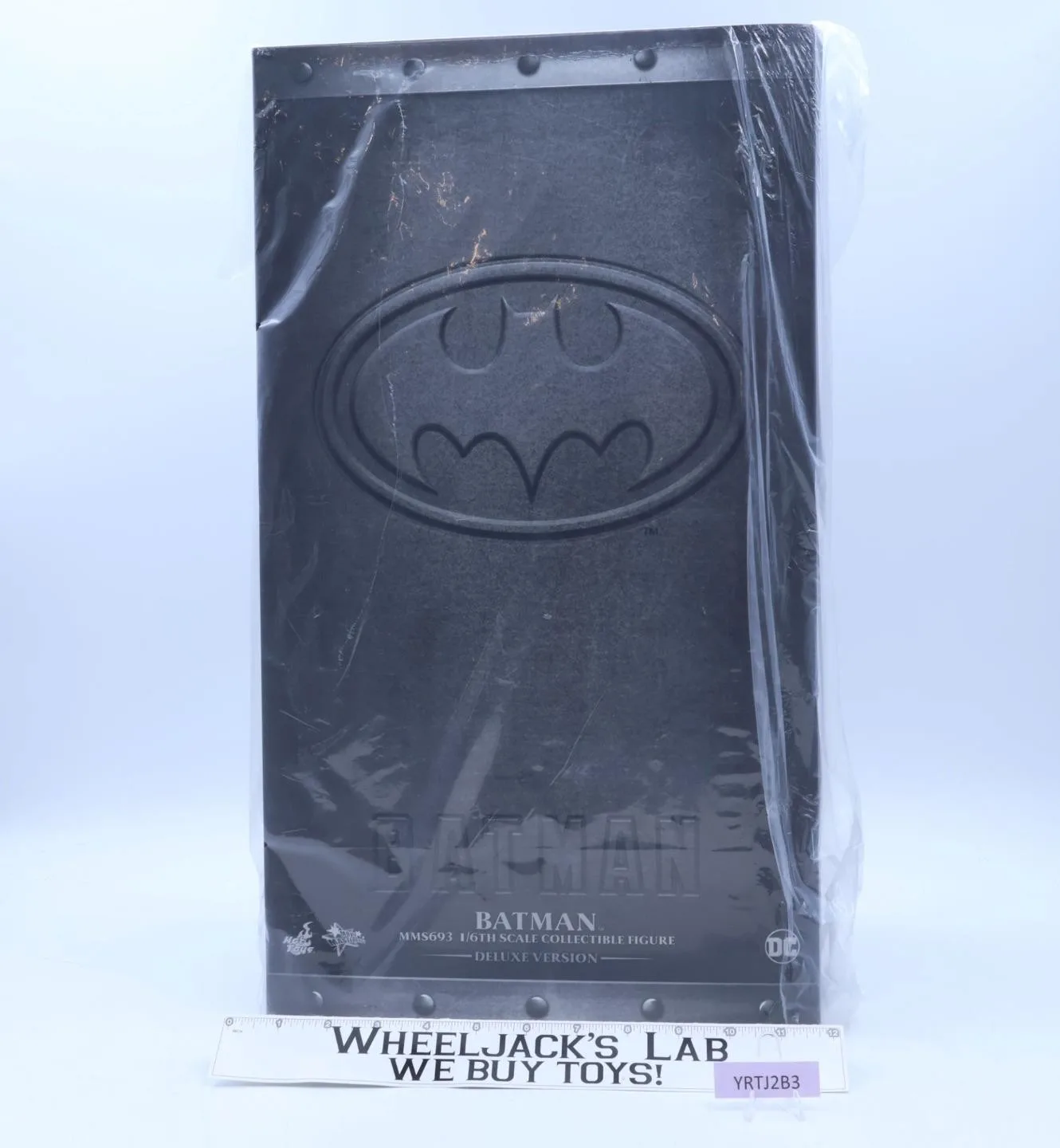 MMS693 Batman Michael Keaton DC Comics (1989) Batman Hot Toys 1:6 Figure NEW - Wheeljack's Lab